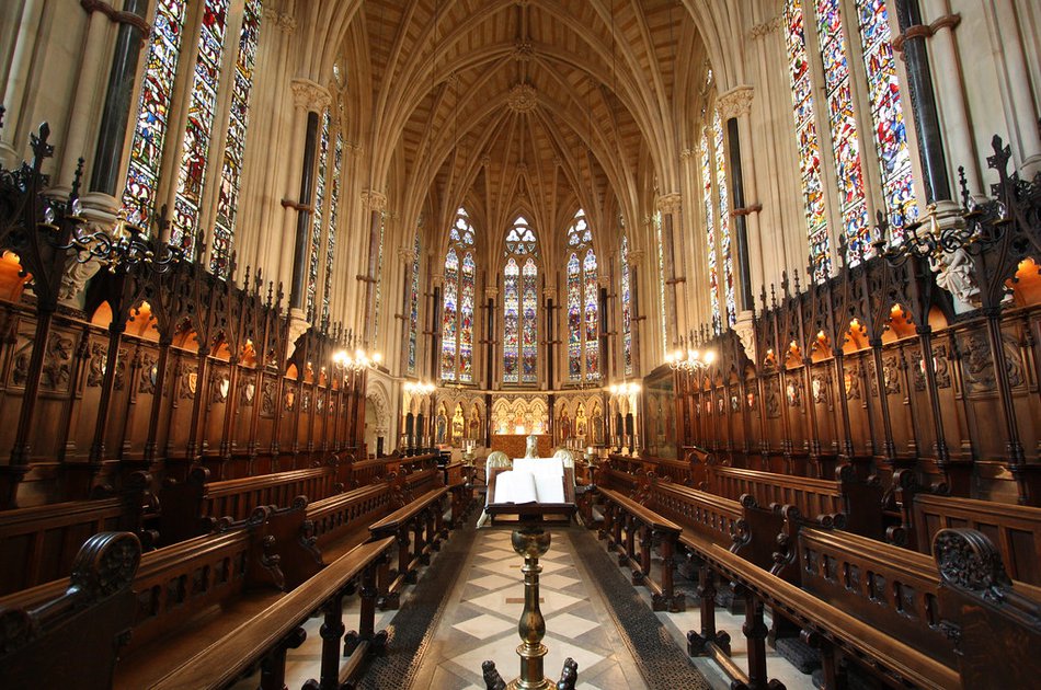Headless Ghosts at Exeter College, Oxford | Dark Oxfordshire